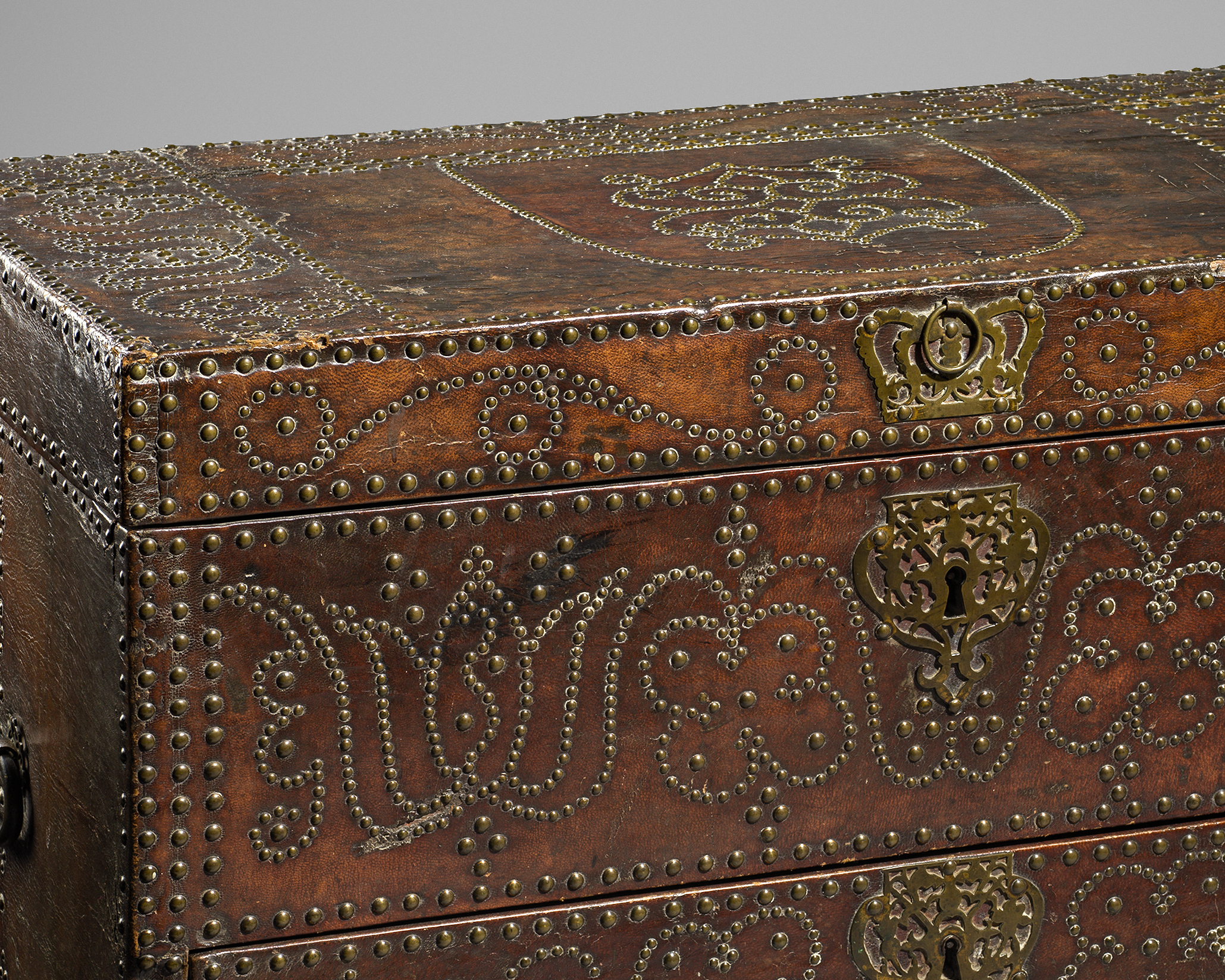 The Knightstone Chest - the work of Richard Pigg | Woolley and Wallis