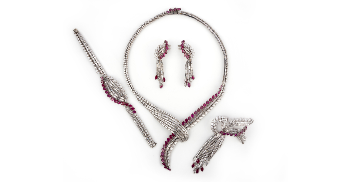 Natural forms abound at Fine Jewellery auction in Salisbury. | Woolley ...